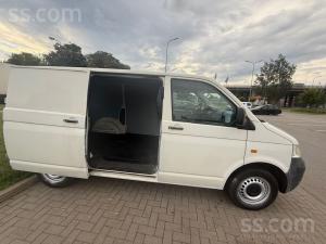 Balts Volkswagen T5 2008 Rīga, ar dzinēja tilpumu 1.90 L un nobraukumu 327 tūkst. km par 3500 €, foto 3 vietnē AUTOMOTO.COM.LV