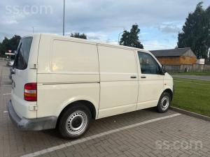 Balts Volkswagen T5 2008 Rīga, ar dzinēja tilpumu 1.90 L un nobraukumu 327 tūkst. km par 3500 €, foto 6 vietnē AUTOMOTO.COM.LV