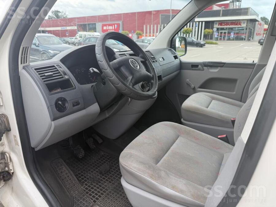 Balts Volkswagen T5 2008 Rīga, ar dzinēja tilpumu 1.90 L un nobraukumu 327 tūkst. km par 3500 €, foto 7 vietnē AUTOMOTO.COM.LV