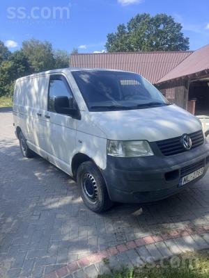 Balts Volkswagen T5 2008 Kuldīga, ar dzinēja tilpumu 2.50 L un nobraukumu 428 tūkst. km par 2500 €, foto 1 vietnē AUTOMOTO.COM.LV