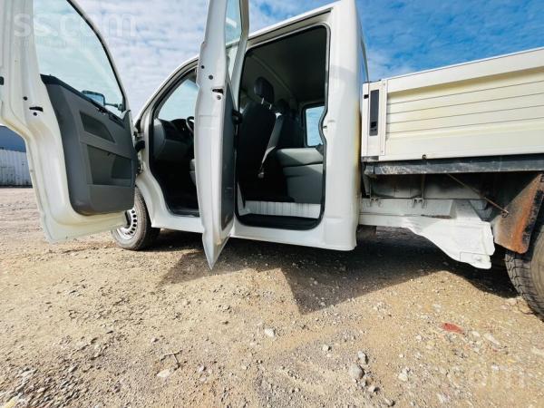 Balts Volkswagen T5 2008 Ventspils, ar dzinēja tilpumu 2.50 L un nobraukumu 557 tūkst. km par 2500 €, foto 7 vietnē AUTOMOTO.COM.LV
