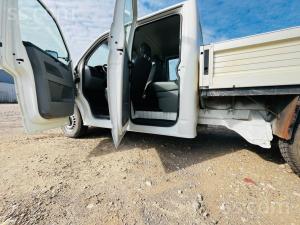 Balts Volkswagen T5 2008 Ventspils, ar dzinēja tilpumu 2.50 L un nobraukumu 557 tūkst. km par 2500 €, foto 8 vietnē AUTOMOTO.COM.LV
