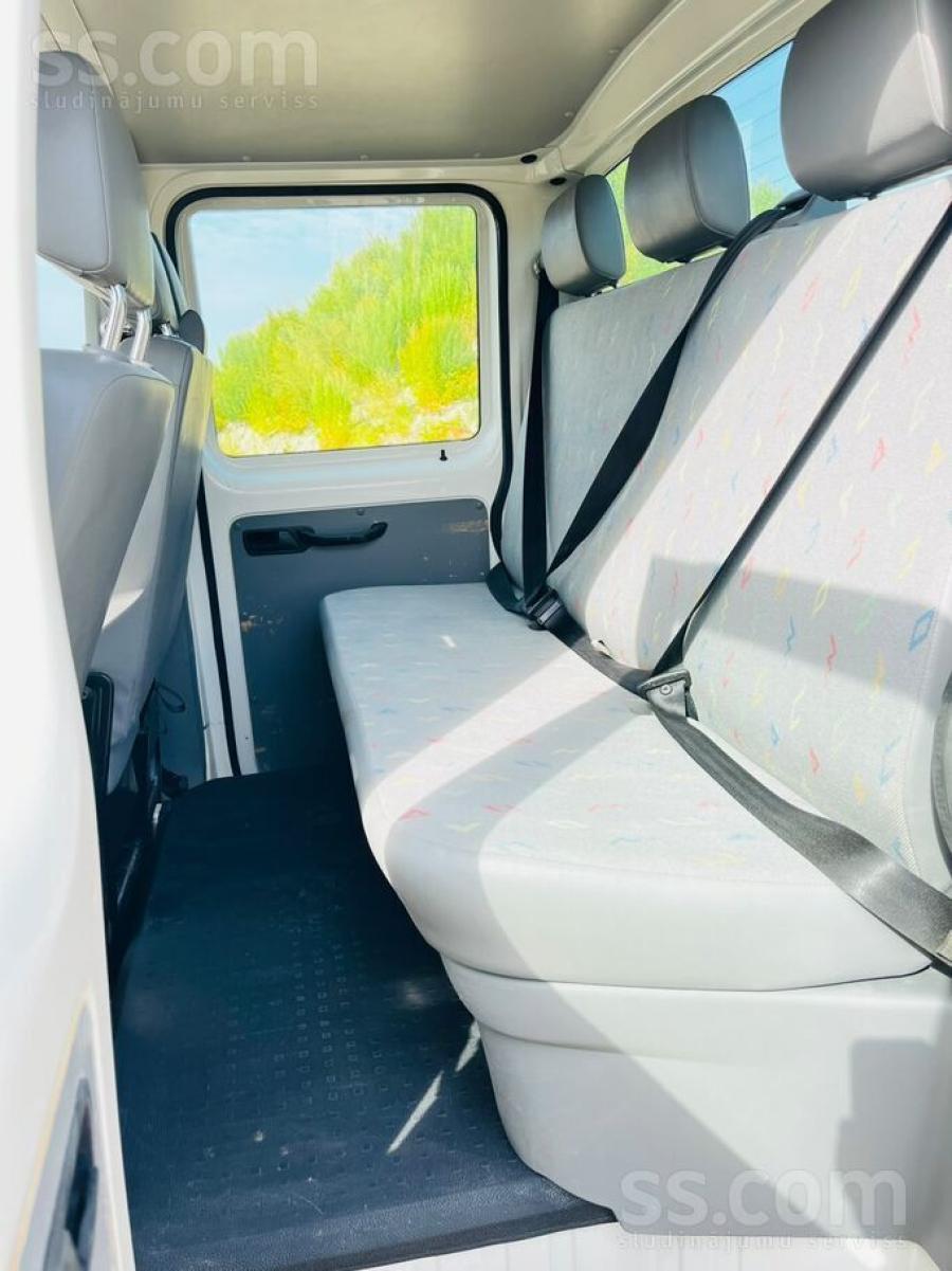 Balts Volkswagen T5 2008 Ventspils, ar dzinēja tilpumu 2.50 L un nobraukumu 557 tūkst. km par 2500 €, foto 9 vietnē AUTOMOTO.COM.LV