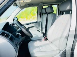 Balts Volkswagen T5 2008 Ventspils, ar dzinēja tilpumu 2.50 L un nobraukumu 557 tūkst. km par 2500 €, foto 10 vietnē AUTOMOTO.COM.LV
