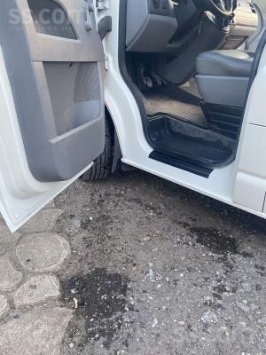 Balts Volkswagen T5 2008 Rēzekne, ar dzinēja tilpumu 1.90 L un nobraukumu 348 tūkst. km par 6500 €, foto 8 vietnē AUTOMOTO.COM.LV