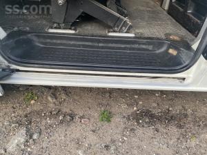 Balts Volkswagen T5 2008 Rēzekne, ar dzinēja tilpumu 1.90 L un nobraukumu 348 tūkst. km par 6500 €, foto 9 vietnē AUTOMOTO.COM.LV