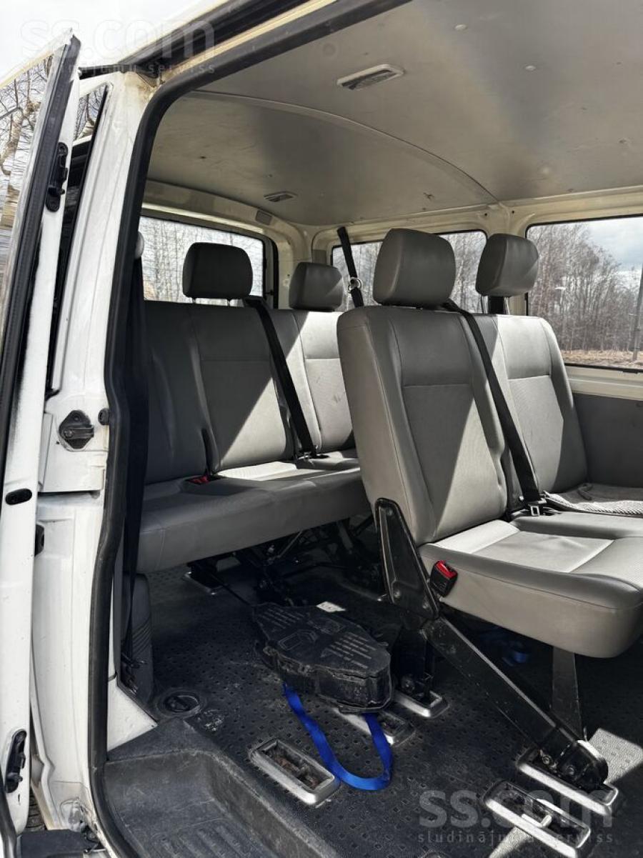 Balts Volkswagen T5 2008 Rēzekne, ar dzinēja tilpumu 1.90 L un nobraukumu 348 tūkst. km par 6500 €, foto 13 vietnē AUTOMOTO.COM.LV