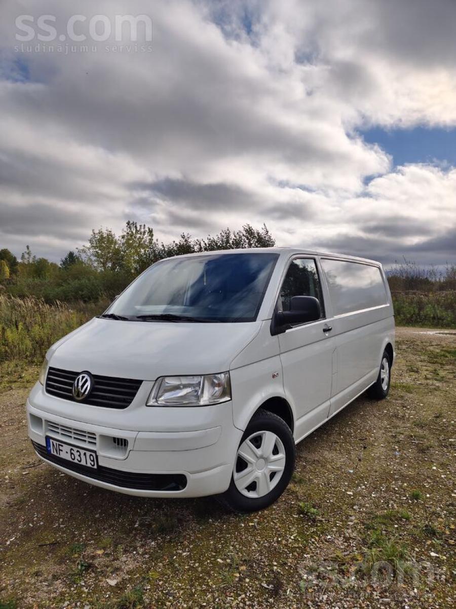 Balts Volkswagen T5 2008 Rīga, ar dzinēja tilpumu 2.50 L un nobraukumu 172 tūkst. km par 6800 €, foto 1 vietnē AUTOMOTO.COM.LV