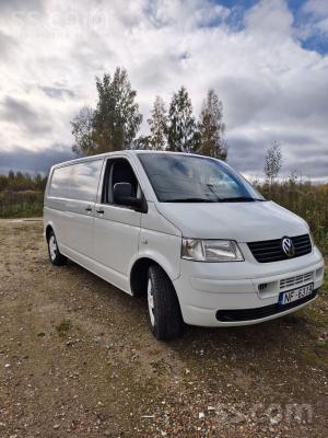 Balts Volkswagen T5 2008 Rīga, ar dzinēja tilpumu 2.50 L un nobraukumu 172 tūkst. km par 6800 €, foto 4 vietnē AUTOMOTO.COM.LV