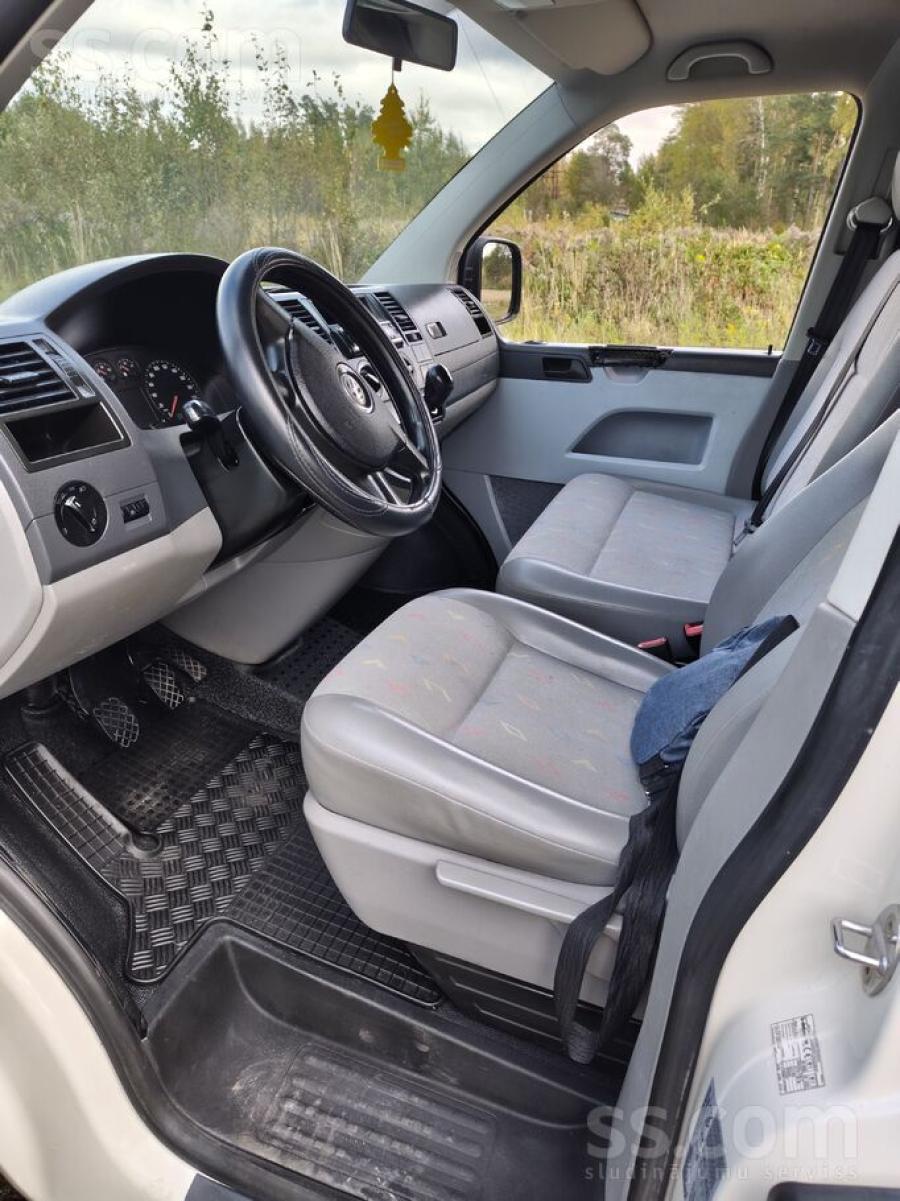 Balts Volkswagen T5 2008 Rīga, ar dzinēja tilpumu 2.50 L un nobraukumu 172 tūkst. km par 6800 €, foto 10 vietnē AUTOMOTO.COM.LV
