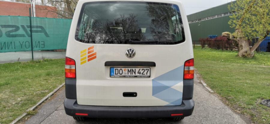 White Volkswagen T5 2009 in Riga, with an engine capacity of 1.90 L and mileage of 210 thousand km for 8450 €, photo 7 on AUTOMOTO.COM.LV