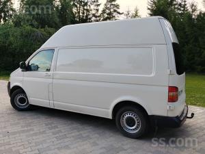 Balts Volkswagen T5 2009 Kuldīga, ar dzinēja tilpumu 1.90 L un nobraukumu 230 tūkst. km par 6500 €, foto 4 vietnē AUTOMOTO.COM.LV