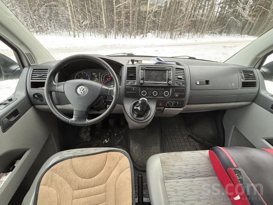 Balts Volkswagen T5 2010 Rīga, ar dzinēja tilpumu 2.00 L un nobraukumu 311 tūkst. km par 10000 €, foto 12 vietnē AUTOMOTO.COM.LV
