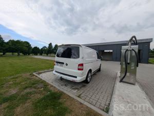 Balts Volkswagen T5 2010 Liepāja, ar dzinēja tilpumu 2.00 L un nobraukumu 227 tūkst. km par 6500 €, foto 10 vietnē AUTOMOTO.COM.LV