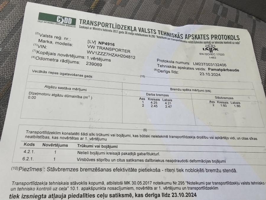 Белый Фольксваген Т5 2010 в Рига, объемом двигателя 2.00 л и пробегом 239 тыс. км за 6950 €, фото 6 на AUTOMOTO.COM.LV