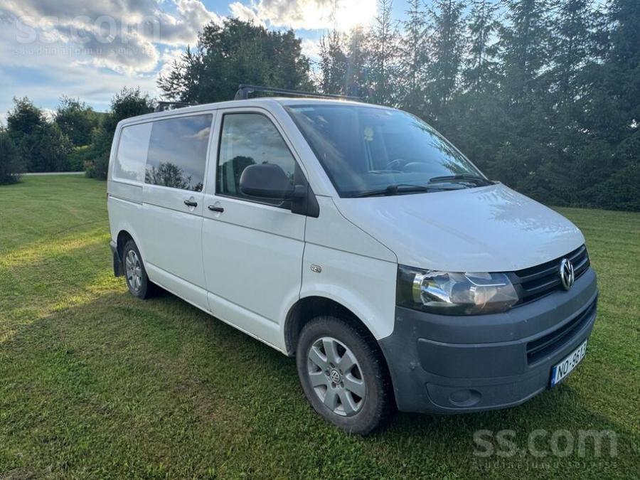 White Volkswagen T5 2010 in Ogre, with an engine capacity of 1.90 L and mileage of 257 thousand km for 6900 €, photo 3 on AUTOMOTO.COM.LV