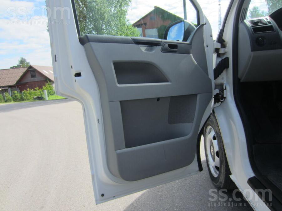 Белый Фольксваген Т5 2010 в Тукумс, объемом двигателя 2.00 л и пробегом 354 тыс. км за 6500 €, фото 11 на AUTOMOTO.COM.LV
