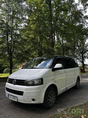 Balts Volkswagen T5 2010 Ogre, ar dzinēja tilpumu 2.00 L un nobraukumu 686 tūkst. km par 5650 €, foto 3 vietnē AUTOMOTO.COM.LV