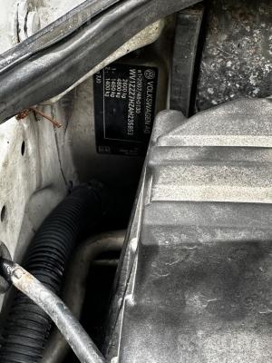 Balts Volkswagen T5 2010 Ogre, ar dzinēja tilpumu 2.00 L un nobraukumu 686 tūkst. km par 5650 €, foto 14 vietnē AUTOMOTO.COM.LV
