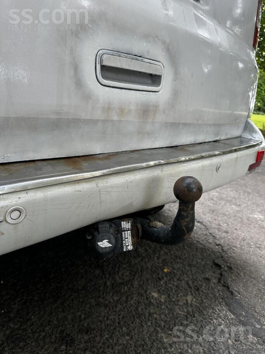 Balts Volkswagen T5 2010 Ogre, ar dzinēja tilpumu 2.00 L un nobraukumu 686 tūkst. km par 5650 €, foto 15 vietnē AUTOMOTO.COM.LV