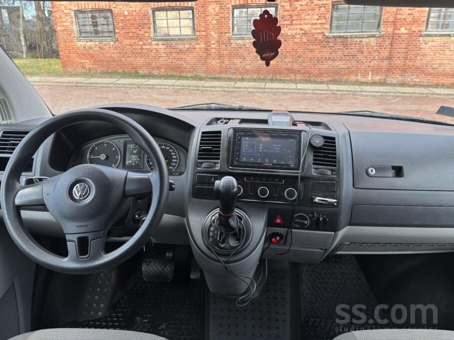 Balts Volkswagen T5 2011 Kuldīga, ar dzinēja tilpumu 2.00 L un nobraukumu 0 tūkst. km par 10600 €, foto 3 vietnē AUTOMOTO.COM.LV