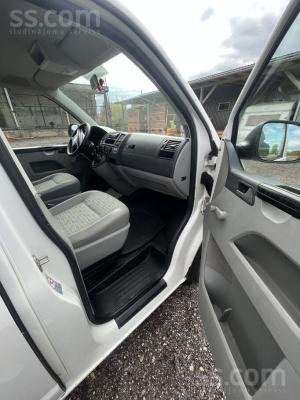 White Volkswagen T5 2011 in Cesis, with an engine capacity of 1.90 L and mileage of 380 thousand km for 5500 €, photo 9 on AUTOMOTO.COM.LV