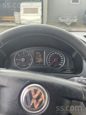 White Volkswagen T5 2011 in Cesis, with an engine capacity of 1.90 L and mileage of 380 thousand km for 5500 €, photo 10 on AUTOMOTO.COM.LV