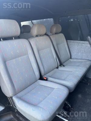 Balts Volkswagen T5 2011 Jelgava, ar dzinēja tilpumu 2.00 L un nobraukumu 315 tūkst. km par 7000 €, foto 4 vietnē AUTOMOTO.COM.LV