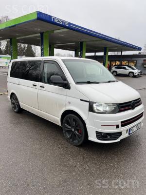 White Volkswagen T5 2011 in Riga, with an engine capacity of 2.00 L and mileage of 279 thousand km for 10300 €, photo 4 on AUTOMOTO.COM.LV
