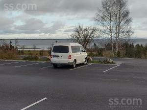 White Volkswagen T5 2012 in Riga, with an engine capacity of 2.00 L and mileage of 240 thousand km for 5600 €, photo 3 on AUTOMOTO.COM.LV