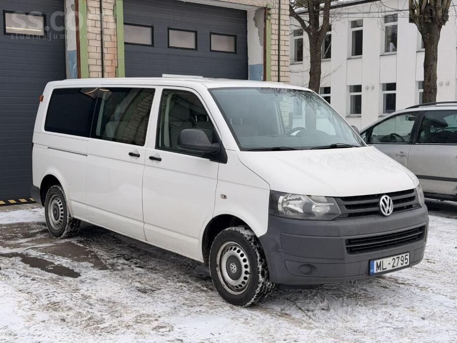 Balts Volkswagen T5 2012 Rīga, ar dzinēja tilpumu 2.00 L un nobraukumu 255 tūkst. km par 9900 €, foto 3 vietnē AUTOMOTO.COM.LV