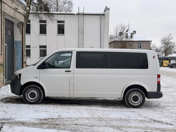 Balts Volkswagen T5 2012 Rīga, ar dzinēja tilpumu 2.00 L un nobraukumu 255 tūkst. km par 9900 €, foto 5 vietnē AUTOMOTO.COM.LV