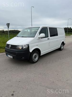 Balts Volkswagen T5 2012 Preiļi, ar dzinēja tilpumu 2.00 L un nobraukumu 389 tūkst. km par 7800 €, foto  vietnē AUTOMOTO.COM.LV