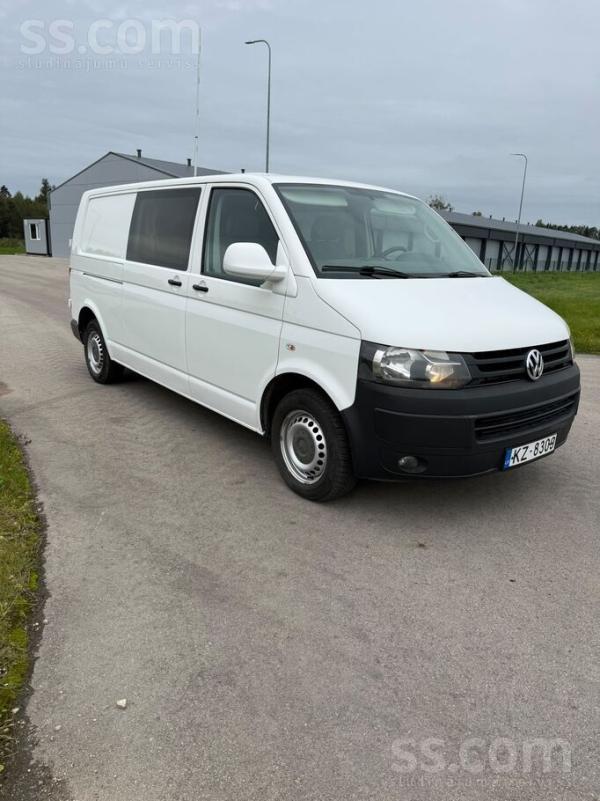 Balts Volkswagen T5 2012 Preiļi, ar dzinēja tilpumu 2.00 L un nobraukumu 389 tūkst. km par 7800 €, foto 3 vietnē AUTOMOTO.COM.LV