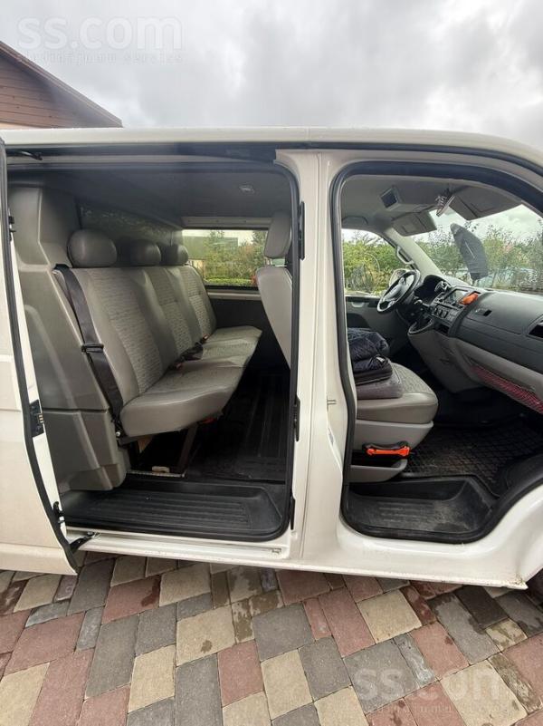 Balts Volkswagen T5 2012 Preiļi, ar dzinēja tilpumu 2.00 L un nobraukumu 389 tūkst. km par 7800 €, foto 9 vietnē AUTOMOTO.COM.LV