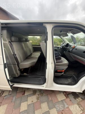 Balts Volkswagen T5 2012 Preiļi, ar dzinēja tilpumu 2.00 L un nobraukumu 389 tūkst. km par 7800 €, foto 9 vietnē AUTOMOTO.COM.LV