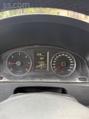 Balts Volkswagen T5 2012 Preiļi, ar dzinēja tilpumu 2.00 L un nobraukumu 389 tūkst. km par 7800 €, foto 12 vietnē AUTOMOTO.COM.LV
