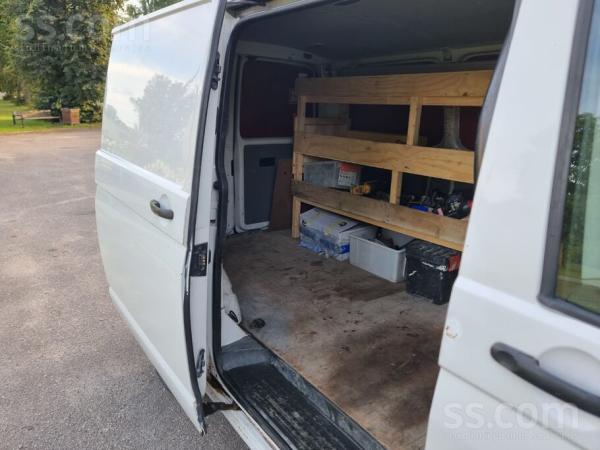 White Volkswagen T5 2013 in Gulbene, with an engine capacity of 2.00 L and mileage of 560 thousand km for 4900 €, photo 9 on AUTOMOTO.COM.LV