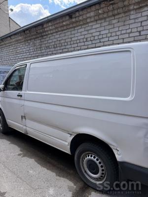 White Volkswagen T5 2013 in Liepaja, with an engine capacity of 2.00 L and mileage of 271 thousand km for 4500 €, photo 9 on AUTOMOTO.COM.LV