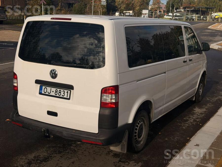 Balts Volkswagen T5 2013 Rīga, ar dzinēja tilpumu 2.00 L un nobraukumu 374 tūkst. km par 7900 €, foto 9 vietnē AUTOMOTO.COM.LV