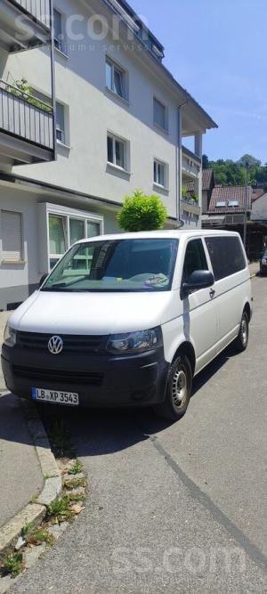 White Volkswagen T5 2015 in Kraslava, with an engine capacity of 2.00 L and mileage of 255 thousand km for 16999 €, photo 8 on AUTOMOTO.COM.LV