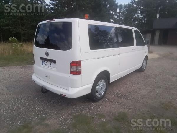 White Volkswagen T5 2007 in Riga, with an engine capacity of 1.90 L and mileage of 374 thousand km for 4555 €, photo 3 on AUTOMOTO.COM.LV