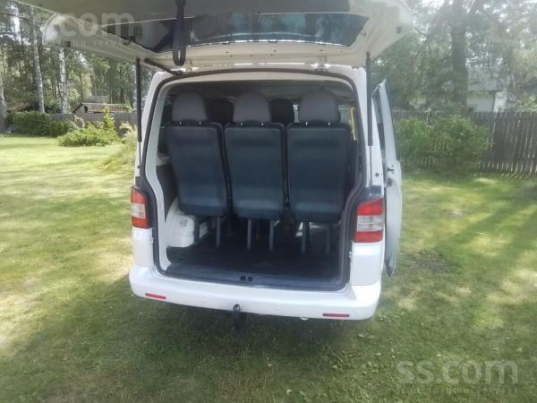 White Volkswagen T5 2007 in Riga, with an engine capacity of 1.90 L and mileage of 374 thousand km for 4555 €, photo 5 on AUTOMOTO.COM.LV
