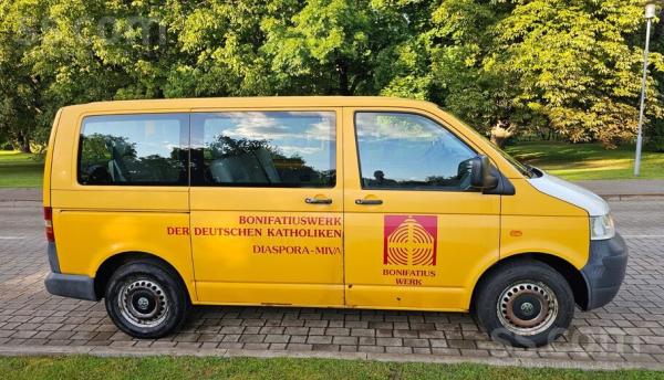 Yellow Volkswagen T5 2006 in Riga, with an engine capacity of 1.90 L and mileage of 246 thousand km for 3300 €, photo 8 on AUTOMOTO.COM.LV
