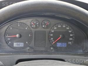 Yellow Volkswagen T5 2006 in Riga, with an engine capacity of 1.90 L and mileage of 246 thousand km for 3300 €, photo 11 on AUTOMOTO.COM.LV
