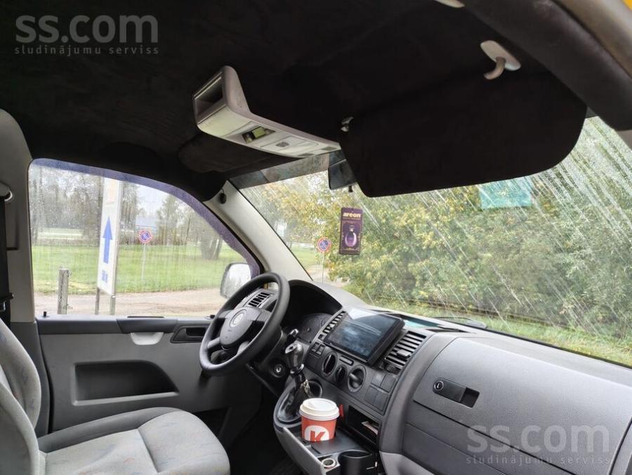 Dzeltens Volkswagen T5 2007 Rīga, ar dzinēja tilpumu 1.90 L un nobraukumu 468 tūkst. km par 3650 €, foto 8 vietnē AUTOMOTO.COM.LV