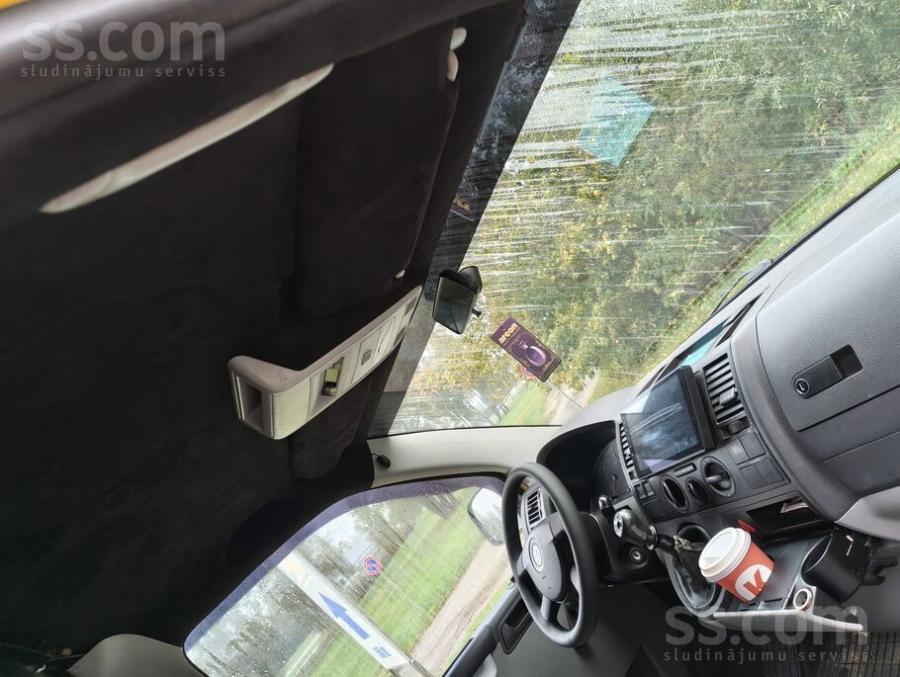 Dzeltens Volkswagen T5 2007 Rīga, ar dzinēja tilpumu 1.90 L un nobraukumu 468 tūkst. km par 3650 €, foto 9 vietnē AUTOMOTO.COM.LV
