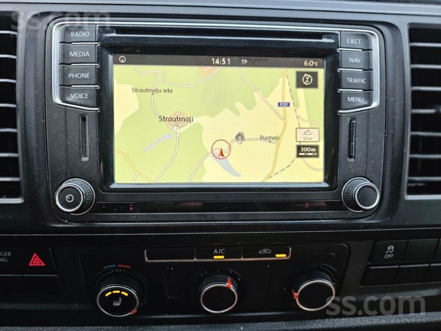 Черный Фольксваген Т6 2017 в Цесис, объемом двигателя 2.00 л и пробегом 189 тыс. км за 16940 €, фото 23 на AUTOMOTO.COM.LV