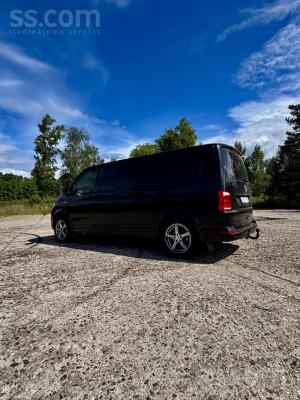 Melns Volkswagen T6 2015 Liepāja, ar dzinēja tilpumu 2.00 L un nobraukumu 289 tūkst. km par 15000 €, foto 4 vietnē AUTOMOTO.COM.LV