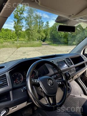 Melns Volkswagen T6 2015 Liepāja, ar dzinēja tilpumu 2.00 L un nobraukumu 289 tūkst. km par 15000 €, foto 8 vietnē AUTOMOTO.COM.LV
